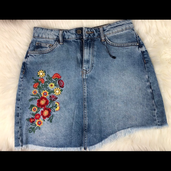 Zara | Skirts | Zara Basic Denim Skirt Small | Poshmark